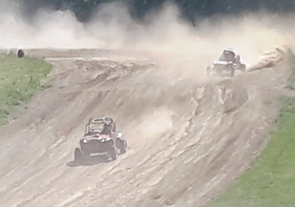 Thunderhawk sponsors UTV racing at Rolling W Ranch